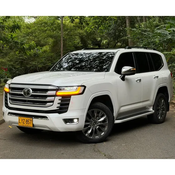 Toyota Land Cruiser 300 - Carros y Camionetas | TuCarro