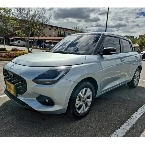 Año 2026 En Romano - Carros y Camionetas Delantera 2026, dueño directo ...