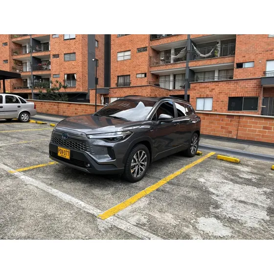 Carros y Camionetas Corolla Cross 2026 | TuCarro