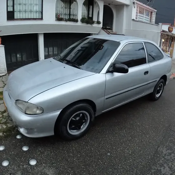 Carros y Camionetas Hyundai 1998 | TuCarro