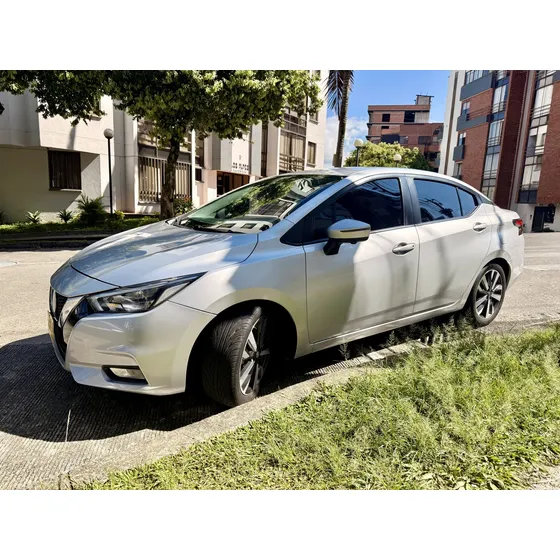 Nissan V Drive - Carros y Camionetas Versa | TuCarro