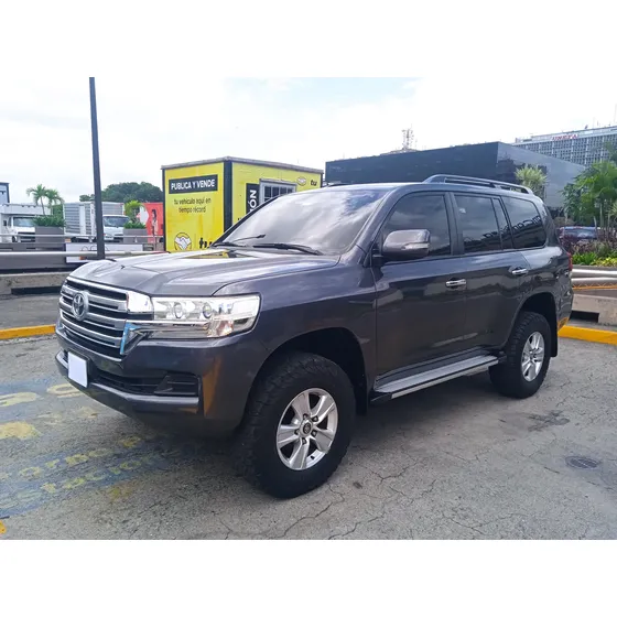 Land Cruiser - Carros y Camionetas Toyota | TuCarro