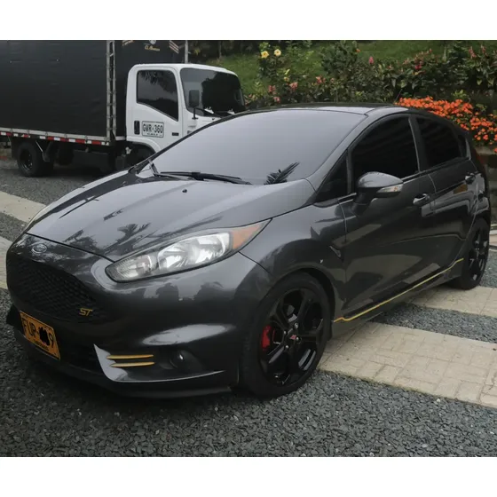 Ford Fiesta St - Carros y Camionetas | TuCarro