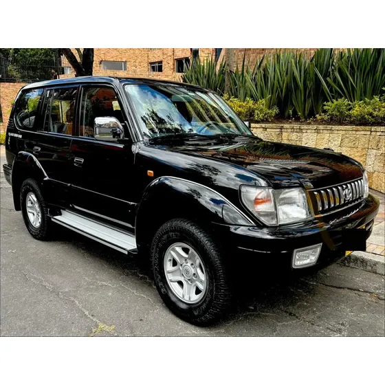 Carro Negro - Carros y Camionetas | TuCarro