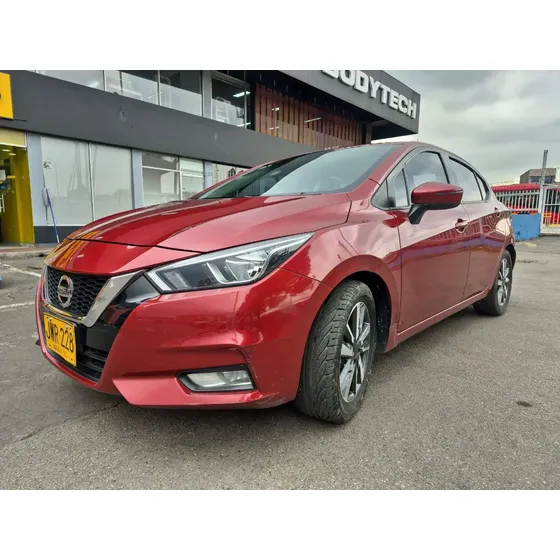 Carros y Camionetas Nissan 65.000 km o menos en Bogotá D.C. | TuCarro