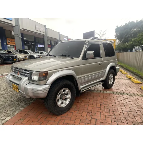 Doménica Montero 2025 - Carros y Camionetas Mitsubishi Mecánica 2004 ...