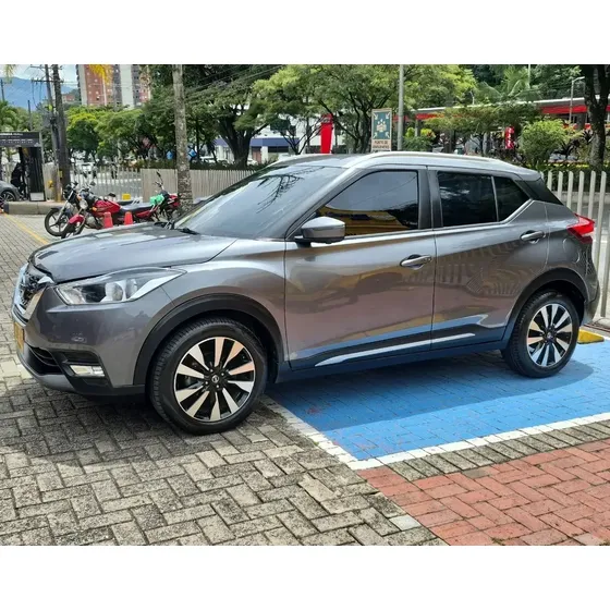 Nissan Kicks - Carros y Camionetas | TuCarro