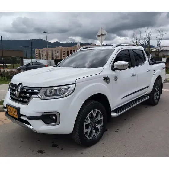 Alaskan - Carros y Camionetas Renault | TuCarro