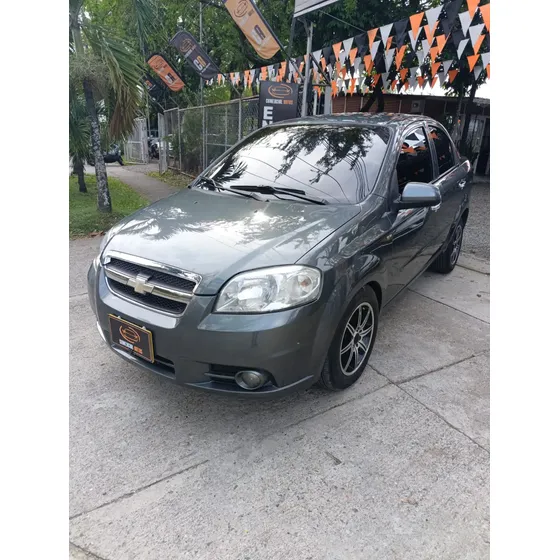 Aveo Emotion - Carros y Camionetas | TuCarro