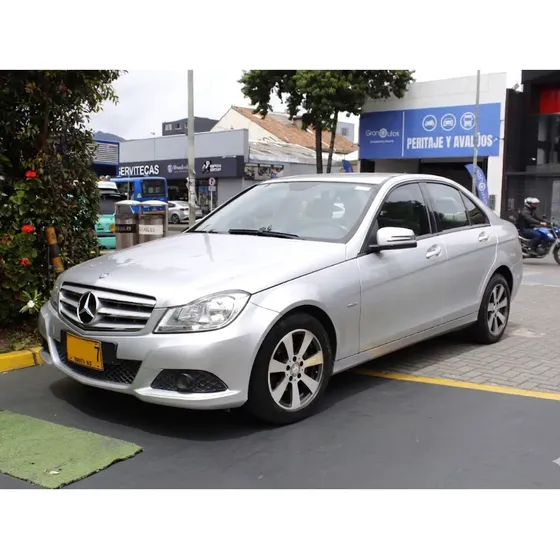 Mercedes Benz C 180 - Carros y Camionetas Mercedes-Benz | TuCarro