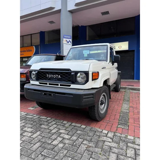 Toyota Land Cruiser 100 Numerio Apsvietimas - Carros y Camionetas 2026 ...