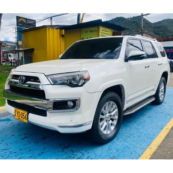 Toyota Ford Runner - Carros y Camionetas Toyota 4Runner | TuCarro