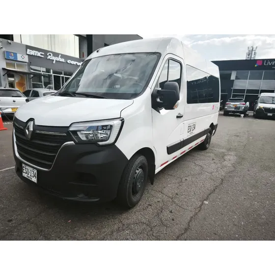 Vans Pasajeros - Carros y Camionetas | TuCarro