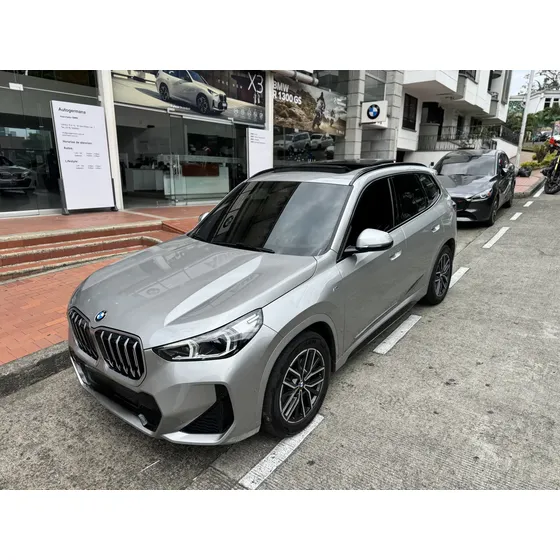 Niv 15 2025 - Carros y Camionetas BMW 2025 | TuCarro