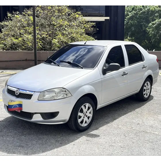 Carros y Camionetas Siena | TuCarro