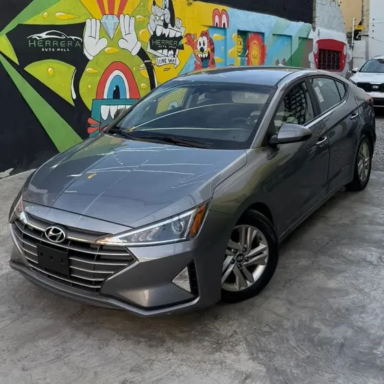Hyundai Elantra Ad Vs Toyota Corolla Elegance | MercadoLibre.com.do