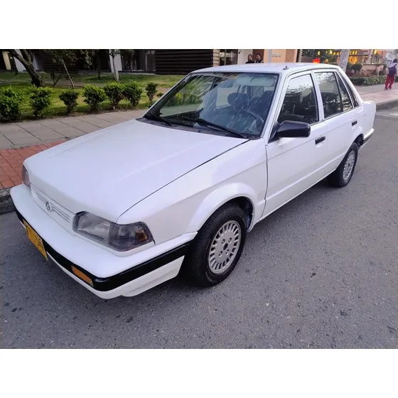 Carros y Camionetas Mazda 323 | TuCarro