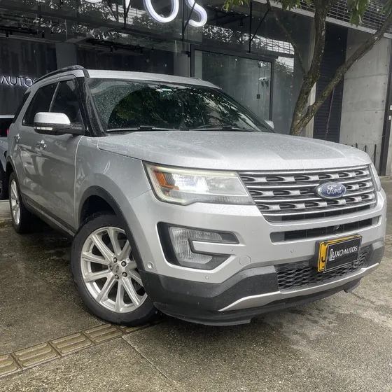 Everest 2026 Ford - Carros y Camionetas Explorer 2017 | TuCarro