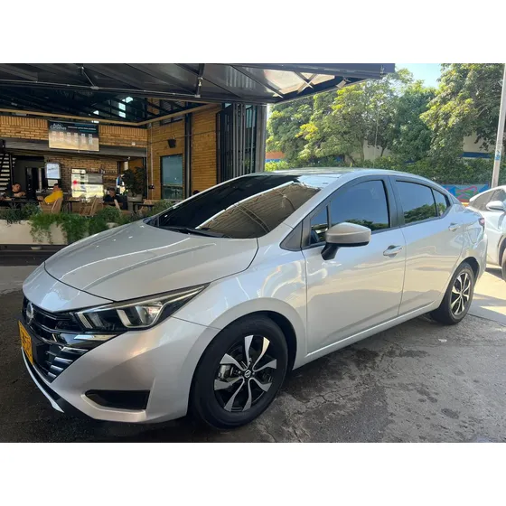 Precios - Carros y Camionetas Nissan Versa 2024 | TuCarro