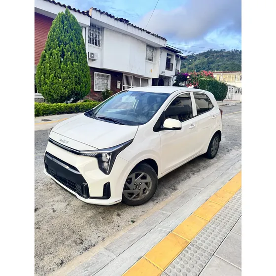 Gratis - Carros y Camionetas Kia Mecánica 2026 en Santander | TuCarro