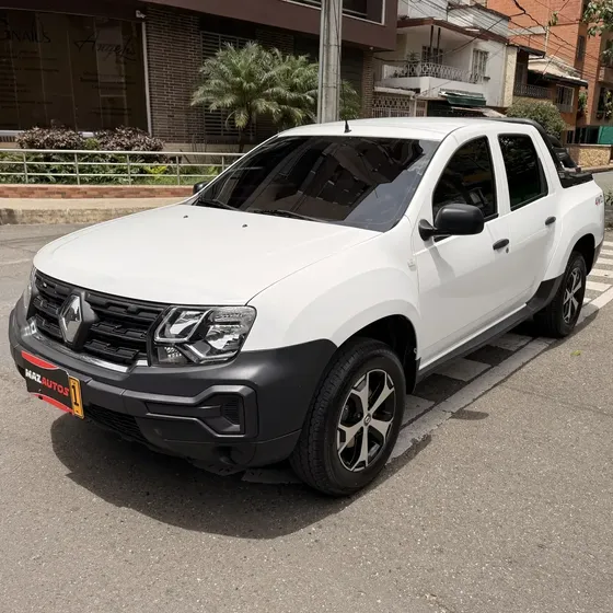 Change Pick Up - Carros y Camionetas Renault Oroch Con vidrios ...
