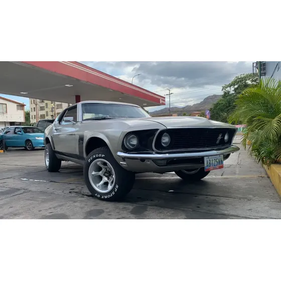 Carros y Camionetas Ford Mustang | TuCarro