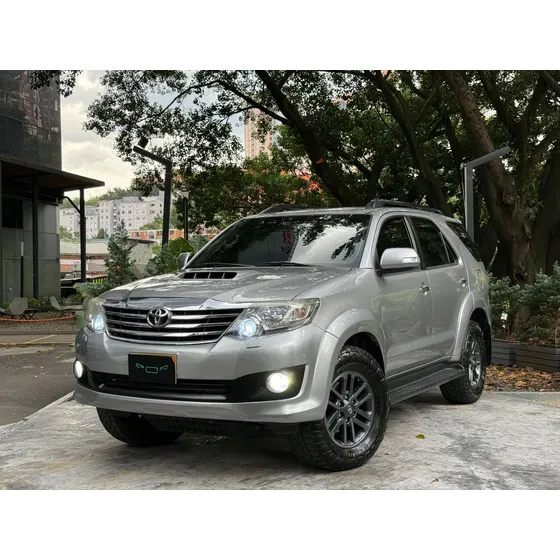 Buz Concessionario - Carros y Camionetas | TuCarro