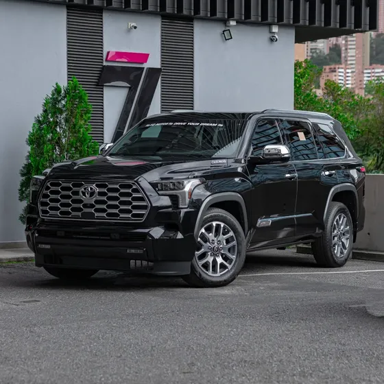 Toyota Hilux Hider - Carros y Camionetas Toyota Sequoia Camioneta | TuCarro