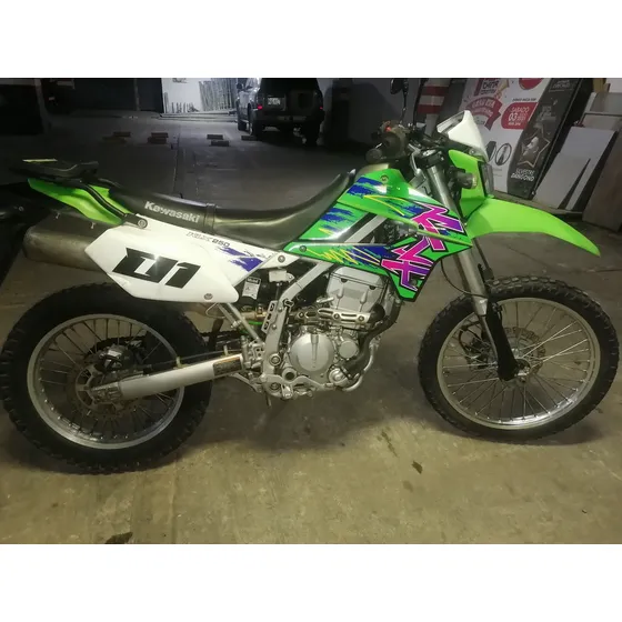 Klx 300r - Motos Kawasaki, dueño directo | TuCarro