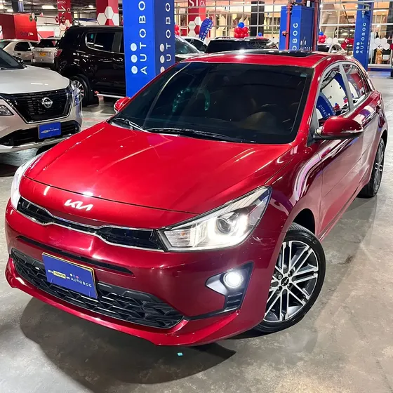 Kia Rio Zenith - Carros y Camionetas Kia | TuCarro
