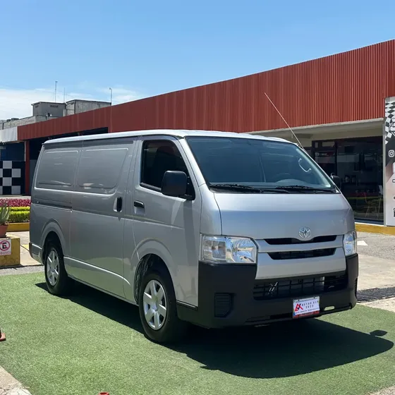 Diessel - Carros y Camionetas Hiace 2025 | TuCarro