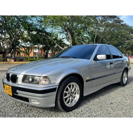 Bmw E36 - Carros y Camionetas BMW Serie 3 | TuCarro