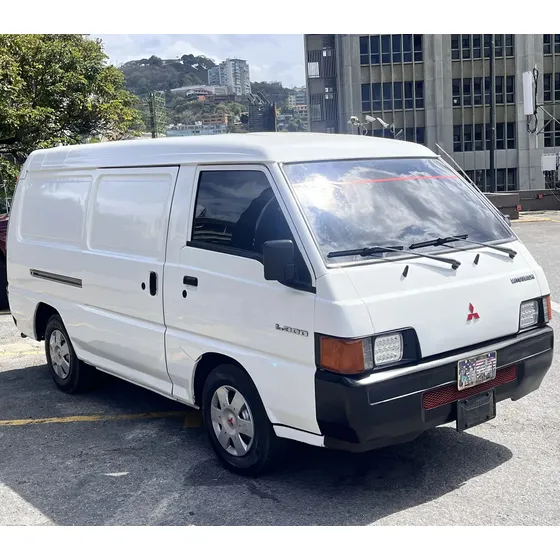 Carros y Camionetas Mitsubishi Panel | TuCarro