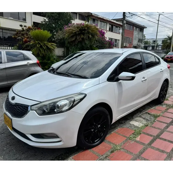 Cerato Pro - Carros y Camionetas Kia | TuCarro