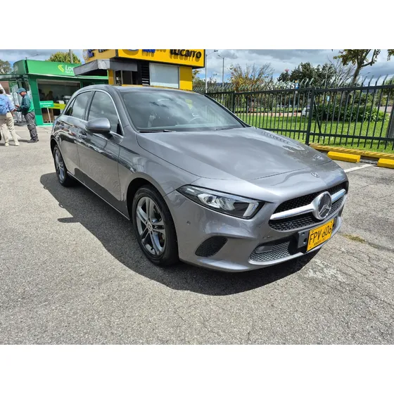 Carros De 200 Millones - Carros y Camionetas | TuCarro