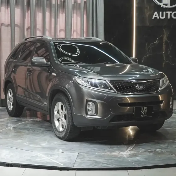 Kia Secon - Carros y Camionetas Sorento | TuCarro