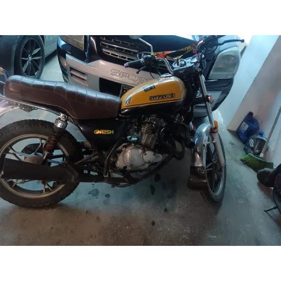 Hal’s Moto 2 Ridex Suzuki - Motos GN 125 | TuCarro
