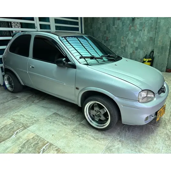 Corsa 1400 - Carros y Camionetas Chevrolet | TuCarro