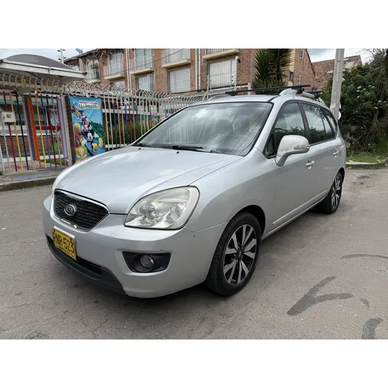 Kia Rondo - Carros y Camionetas Kia Carens | TuCarro