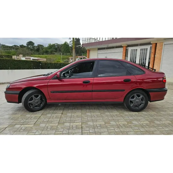 Carros y Camionetas Renault Laguna | TuCarro