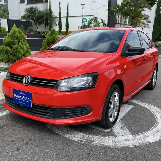 Volkswagen Vento: Comprar carros usados, seminuevos y nuevos