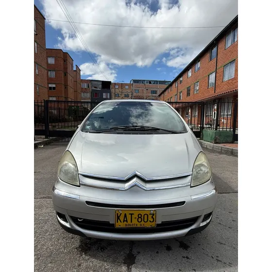 Citroen Picasso - Carros y Camionetas Citroën | TuCarro