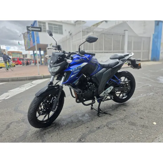 Yamaha R3 Colombia - Motos Yamaha | TuCarro