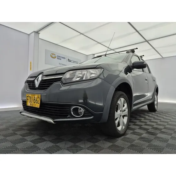 Renault Stepway Intense - Carros y Camionetas | TuCarro