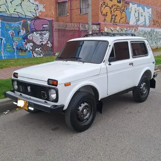 Niva 4x4 - Carros y Camionetas | TuCarro