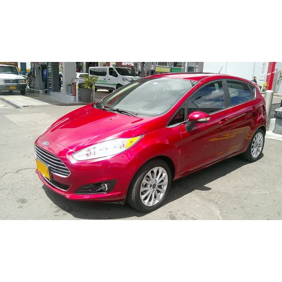 Carros y Camionetas Ford Fiesta Hatchback 2017 en Bogotá D.C. | TuCarro