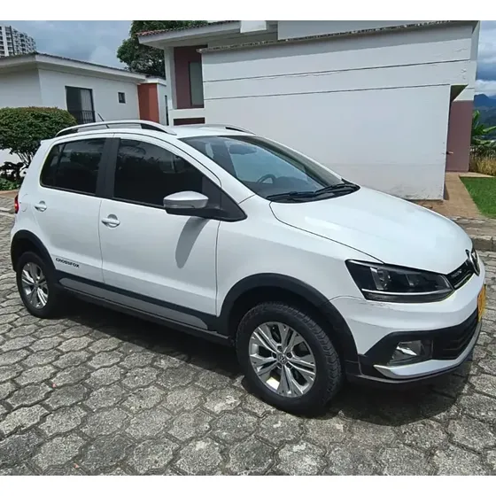 Volkswagen Crossfox - Carros y Camionetas | TuCarro