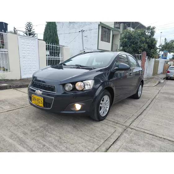 Carros y Camionetas Chevrolet Sonic usado | TuCarro