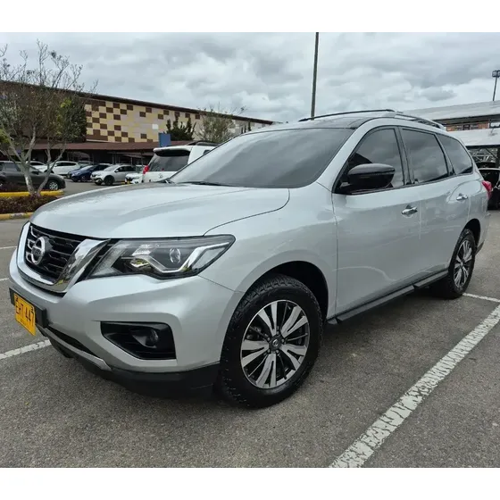 Carros y Camionetas Nissan Pathfinder en Bogotá D.C. | TuCarro