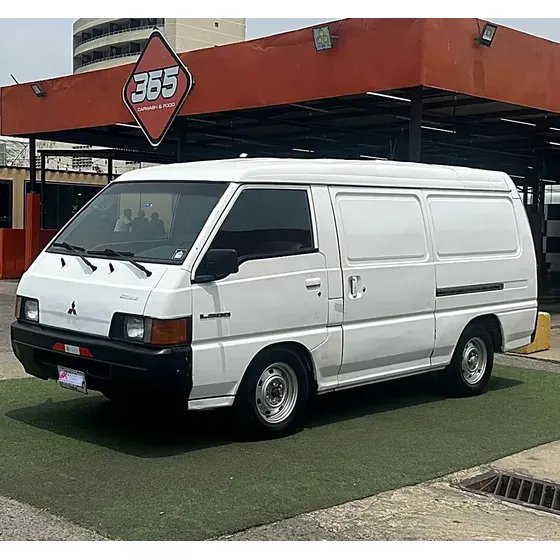 Carros y Camionetas Mitsubishi Panel | TuCarro